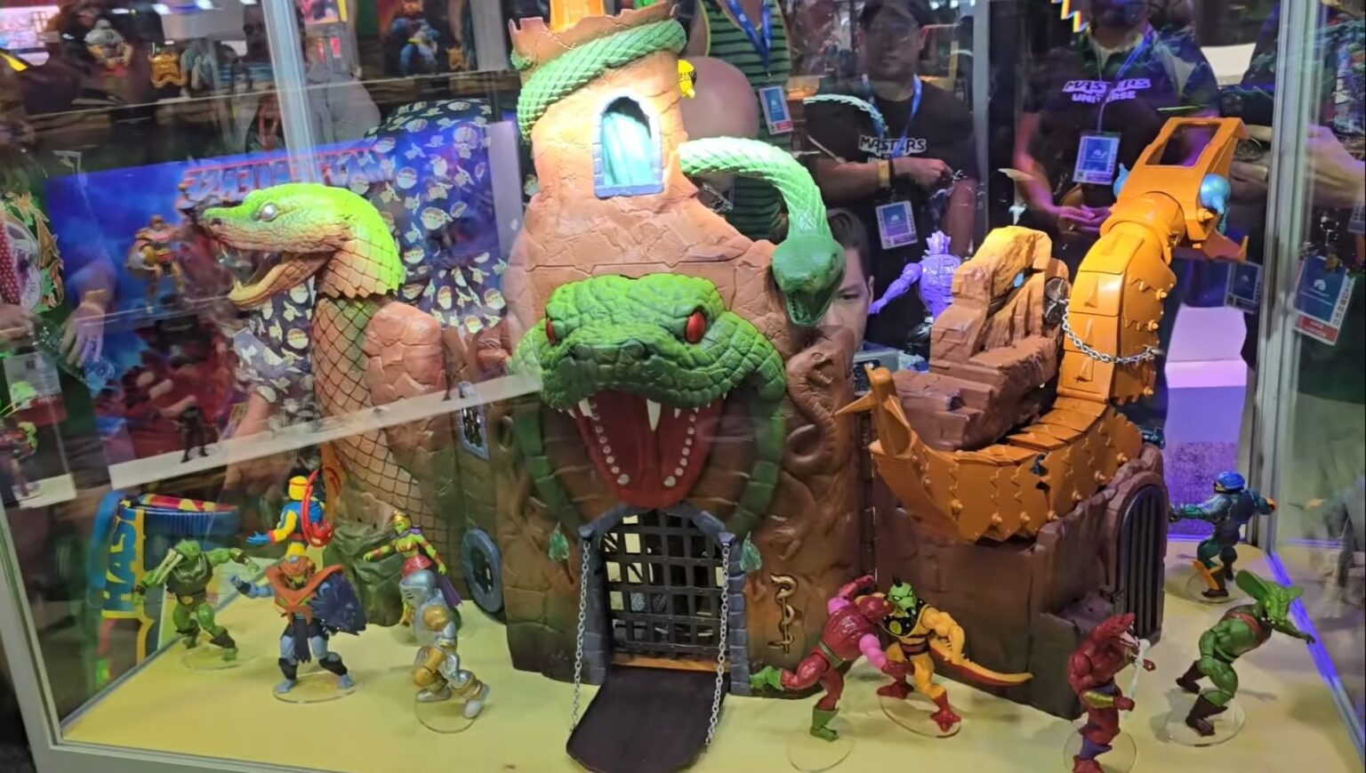Taking a look at the Masters of the Universe: Origins SNAKE LAIR ...